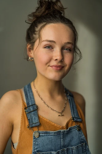 Lindy Kirk | My New Family Wikia | Fandom