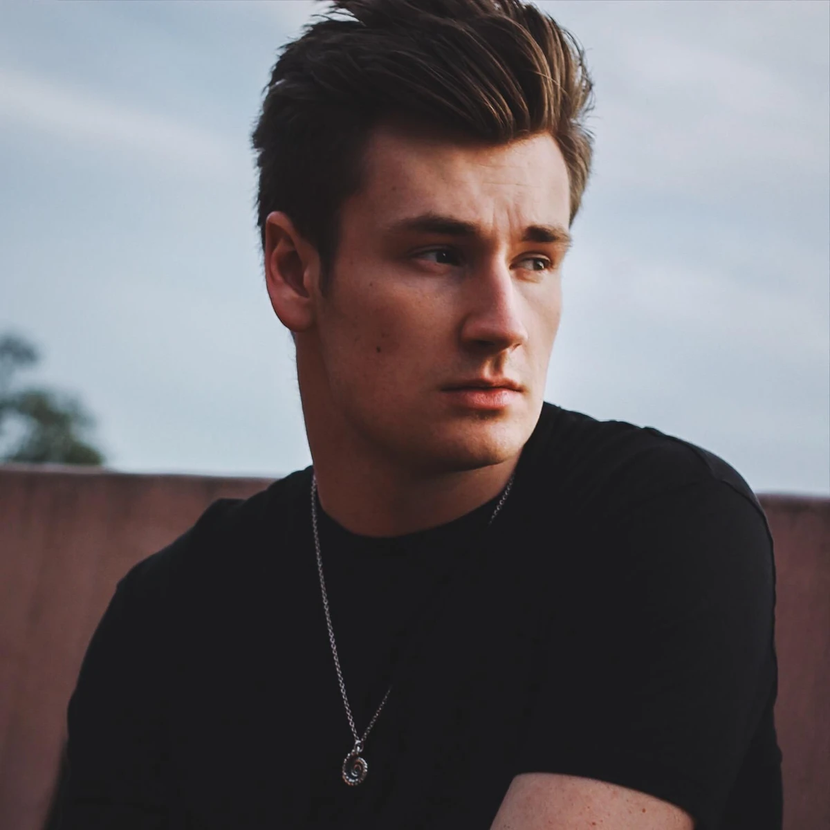 Byron Hoult | My New Family Wikia | Fandom