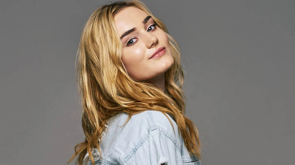 Kate Lacey | My New Family Wikia | Fandom