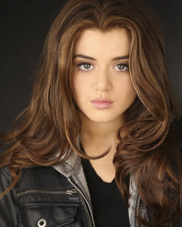 Saffron Hathaway | My New Family Wikia | Fandom