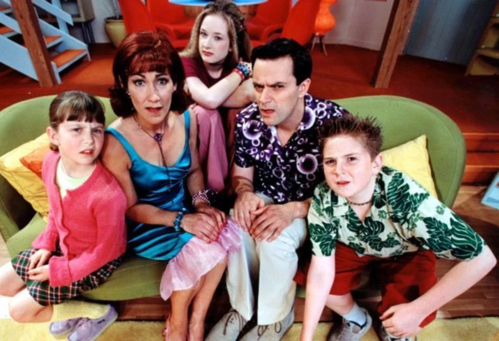 Aliens Go Home | My Parents Are Aliens Wiki | Fandom