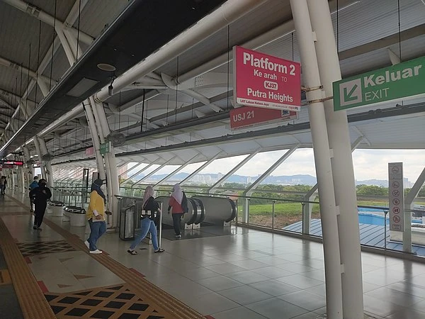 USJ21 LRT station | RapidKL Wiki | Fandom