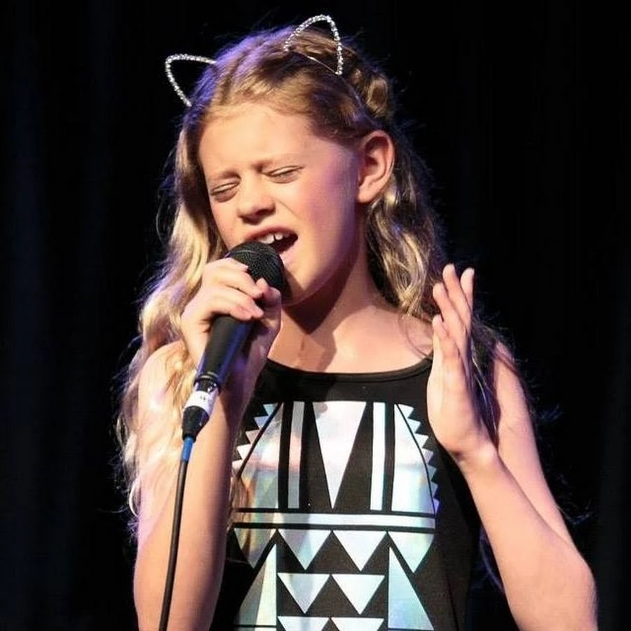 Olivia Swinton | Mysterious Song Contest Wikia | Fandom