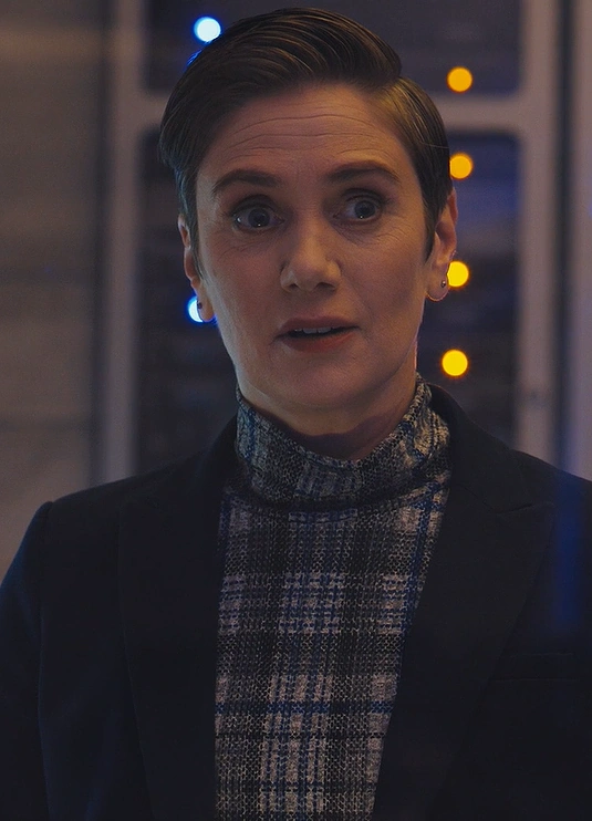 Dr. Bell | Naomi Wiki | Fandom