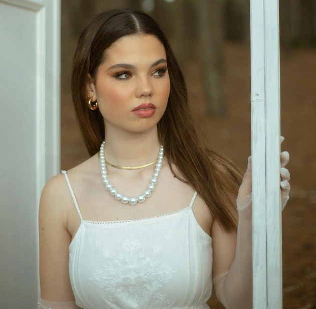 Maria Gil | NEBU Wiki | Fandom