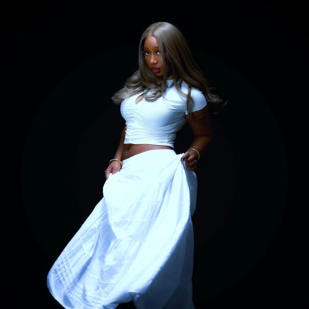 Robyn L | NEBU Wiki | Fandom