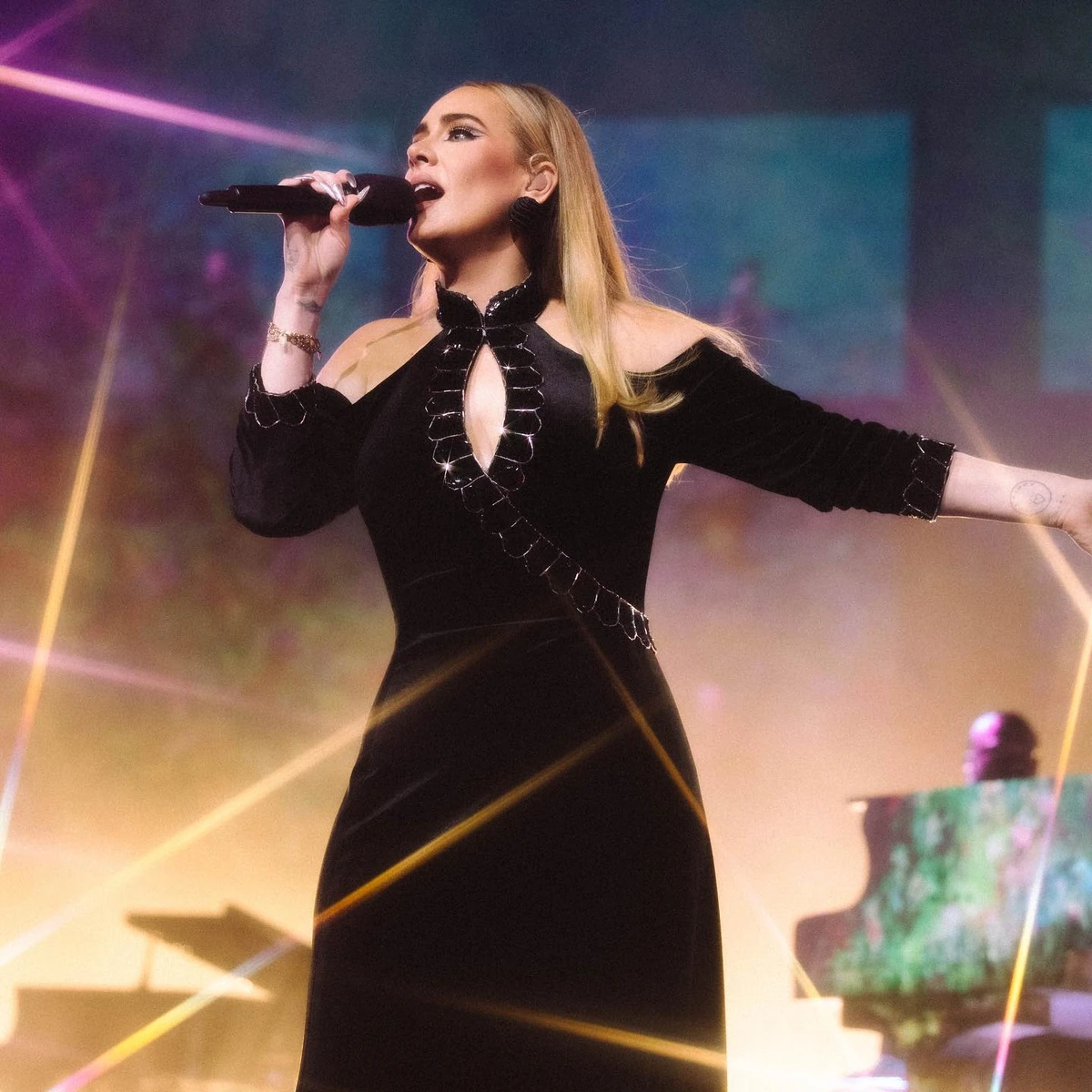 Adele | NEBU Wiki | Fandom