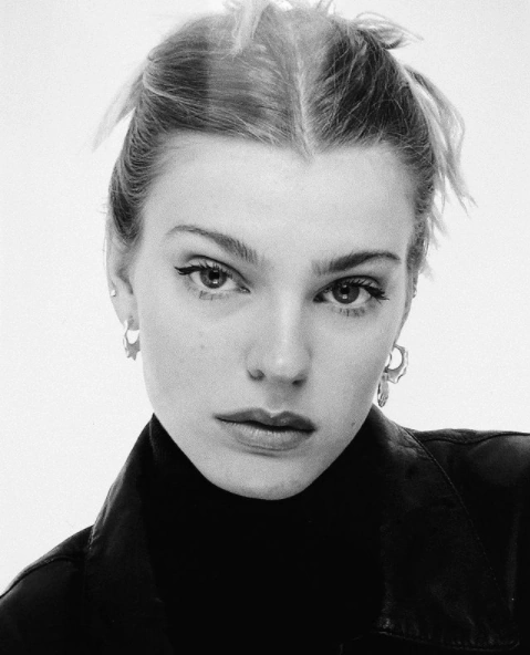 Emma Bale | NEBU Wiki | Fandom