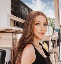 Arianna Wallace | Nathan's world Wiki | Fandom