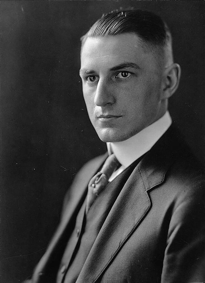 Oliver Flint | Wikination | Fandom