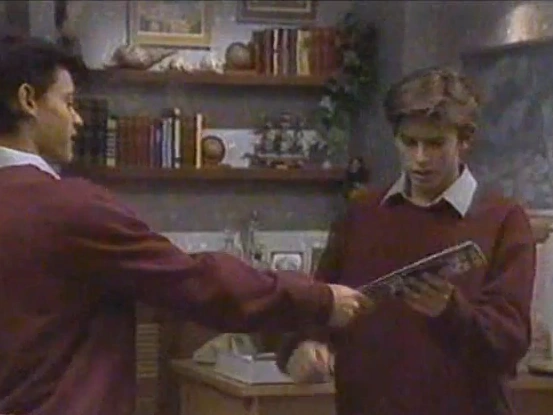 Episode 1132 - 6 February 1990 | Neighbours Soap Opera Wiki | Fandom