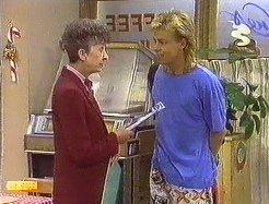 Episode 638 - 13 January 1988 | Neighbours Soap Opera Wiki | Fandom