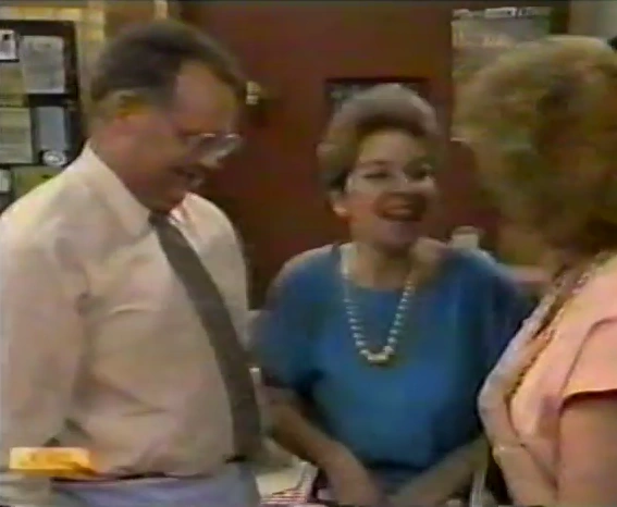 Episode 652 - 2 February 1988 | Neighbours Soap Opera Wiki | Fandom