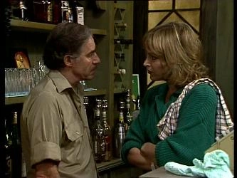 Episode 283 - 25 June 1986 | Neighbours Soap Opera Wiki | Fandom