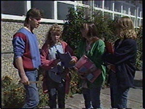 Episode 378 - 5 November 1986 | Neighbours Soap Opera Wiki | Fandom