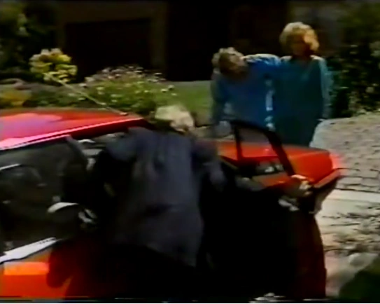 Episode 664 - 18 February 1988 | Neighbours Soap Opera Wiki | Fandom