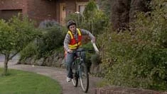 Paper Boy (Episode 5307) | Neighbours Soap Opera Wiki | Fandom