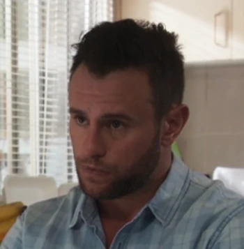 Gareth Bateman | Neighbours Soap Opera Wiki | Fandom