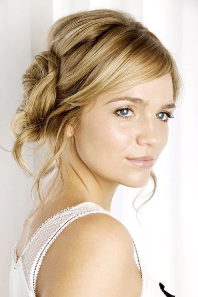 Sky Mangel | Neighbours Wiki | Fandom