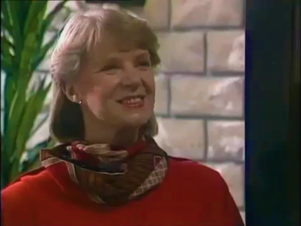 Episode 127 | Neighbours Wiki | Fandom