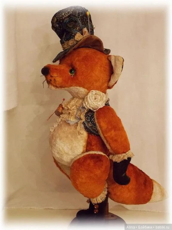Fox Plushie Sewing Pattern (Victoria Makarova) | Craft Resource Wiki ...