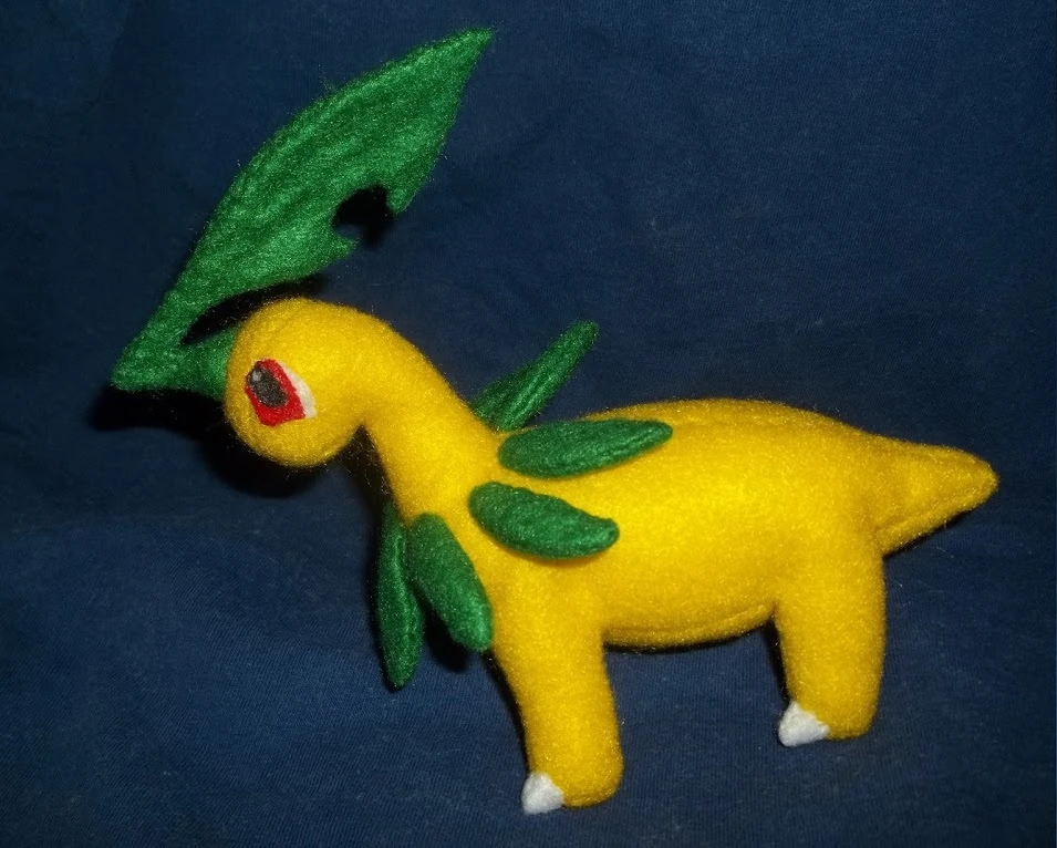 Bayleef Plushie Sewing Pattern (Nerdy Rabbit Creations) | Craft ...