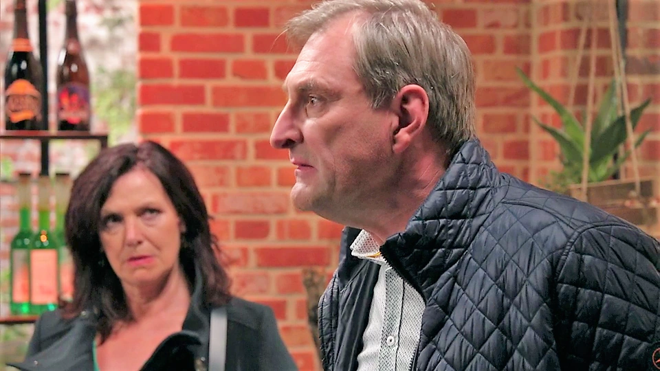 Aflevering 4854 | Thuis wiki | Fandom