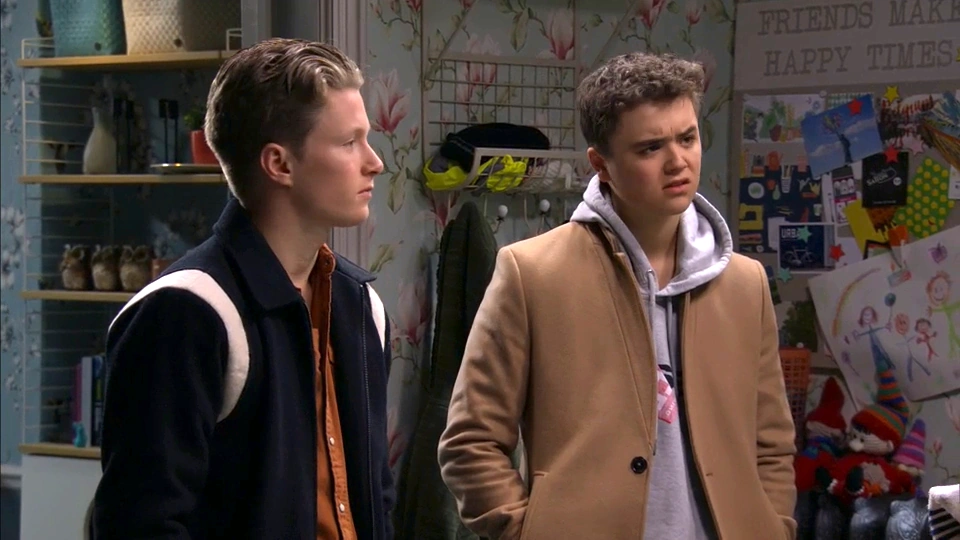Aflevering 4617 | Thuis wiki | Fandom