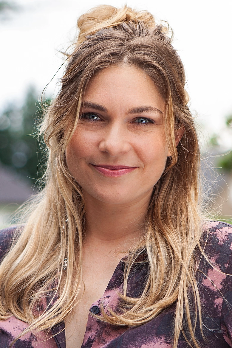 Thilly Van Santen | Thuis wiki | Fandom