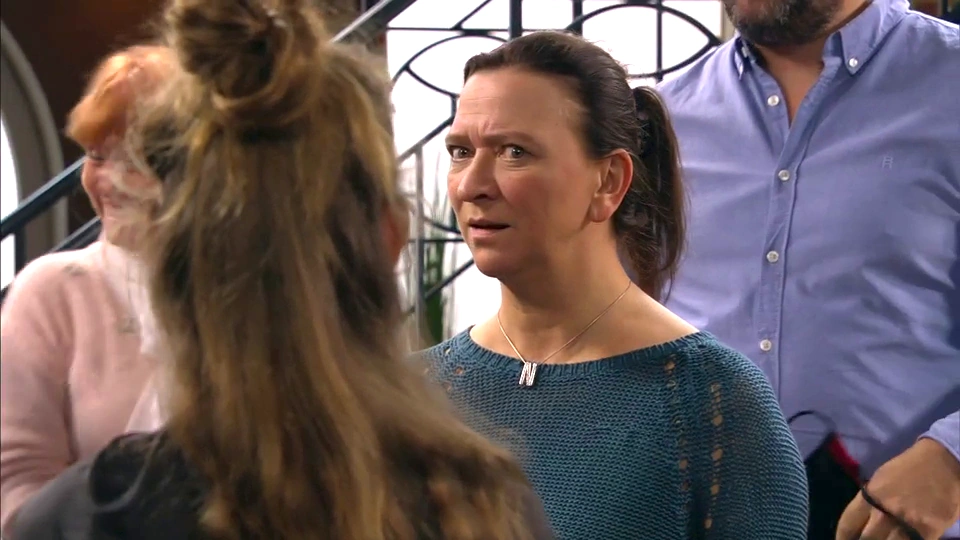 Seizoen 24 Week 31 | Thuis wiki | Fandom