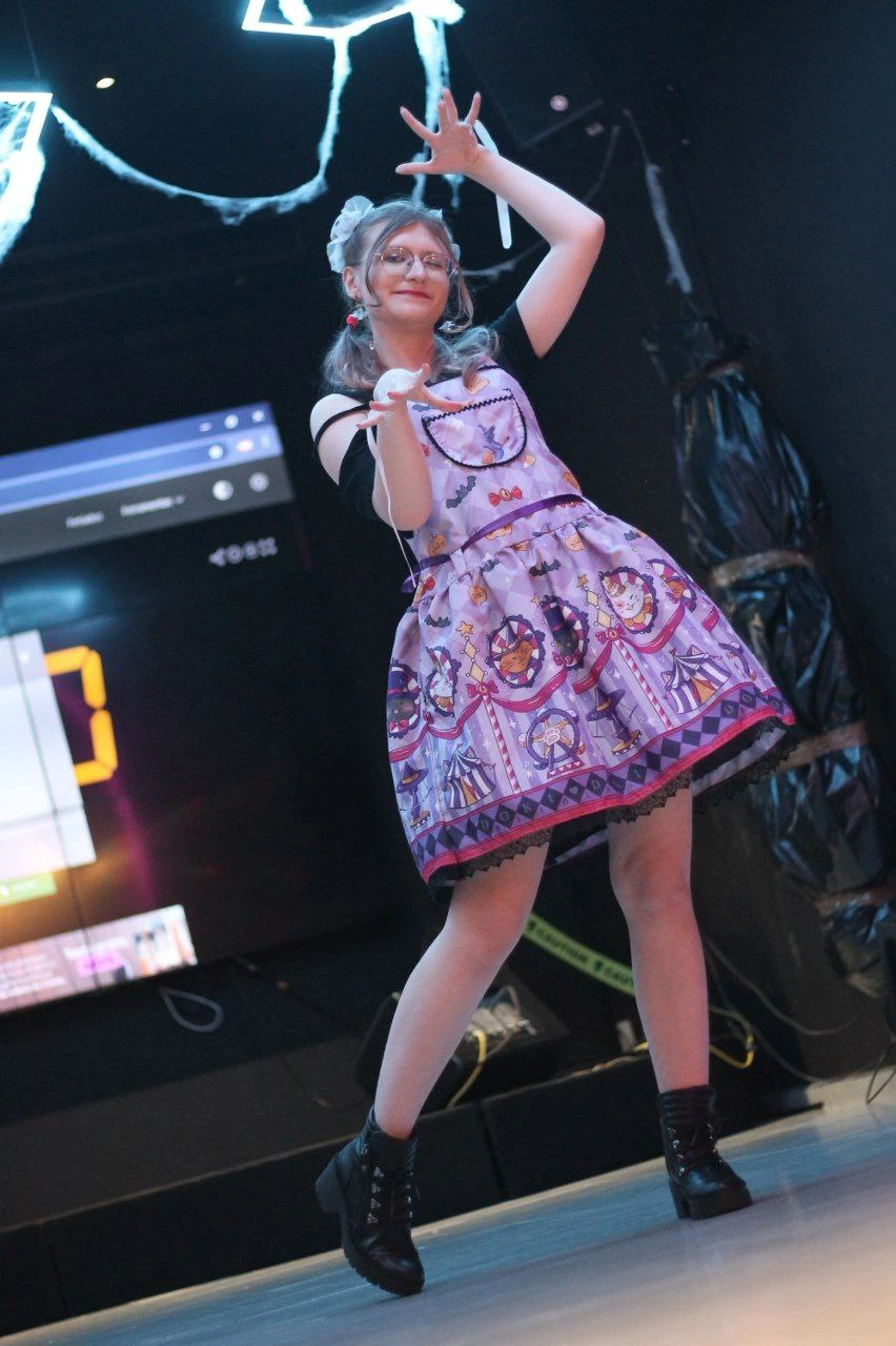 Akarui Tsuki | Net Idols Wiki | Fandom