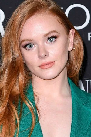 Abigail Cowen | Wiki Netflix France | Fandom