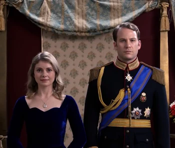 Queen Amber | Netflix Holiday Movie Universe Wiki | Fandom