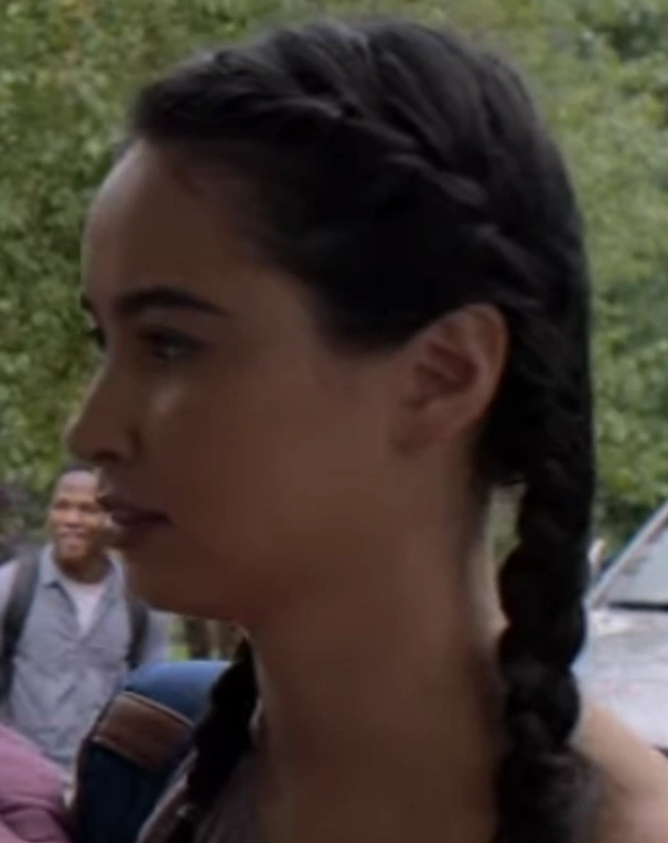 Meg Holter | The Society Wiki | Fandom