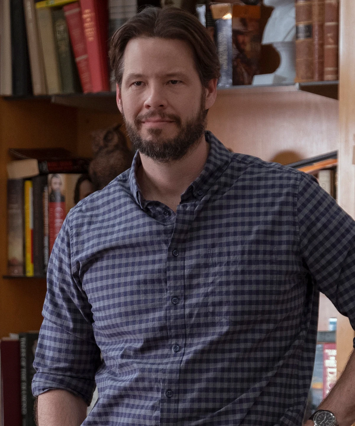 Mr. Davies | Netflix Wiki | Fandom