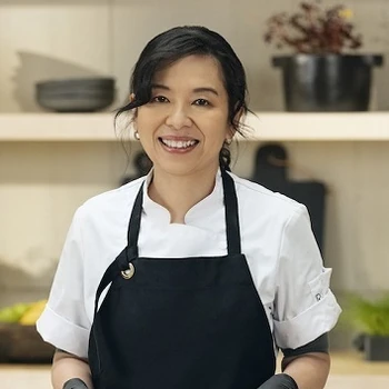 Niki Nakayama | Netflix Wiki | Fandom