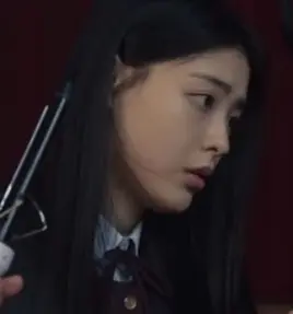 Lee Sa-ra | Netflix Wiki | Fandom