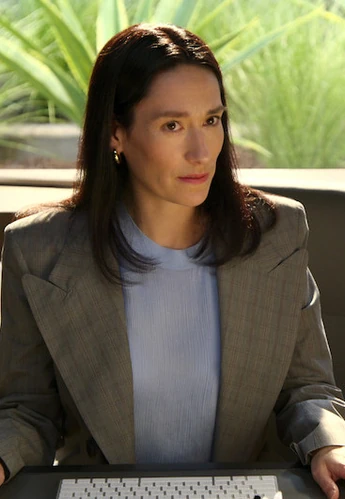 Anna Bennet | Netflix Wiki | Fandom