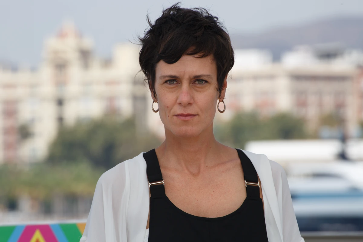 Anna Alarcón | Netflix Wiki | Fandom