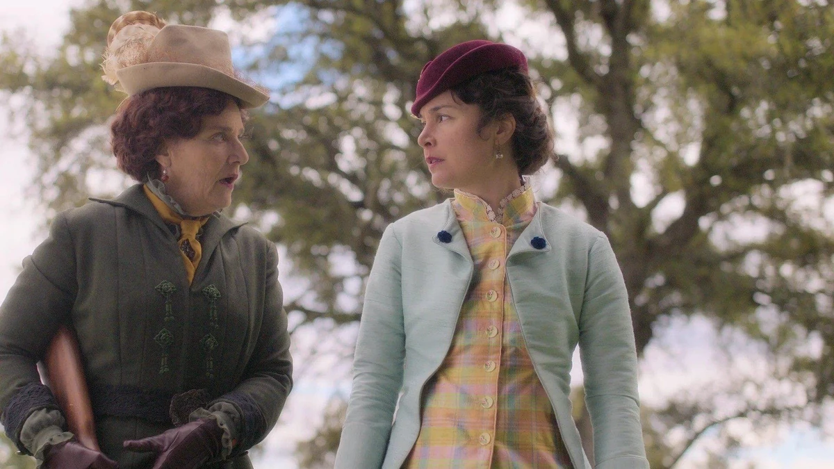 Lesson 7: Maintain Proper Decorum | Netflix Wiki | Fandom