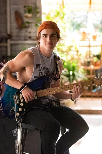 Luke Patterson | Netflix Wiki | Fandom