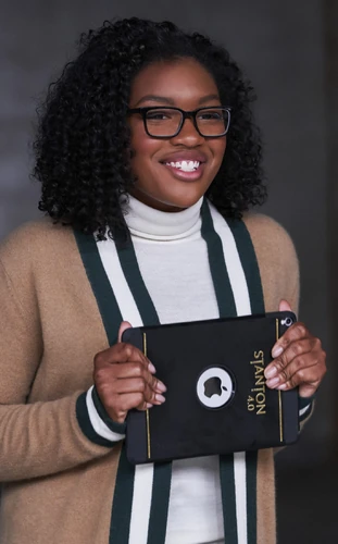 Tracy Stanton | Netflix Wiki | Fandom