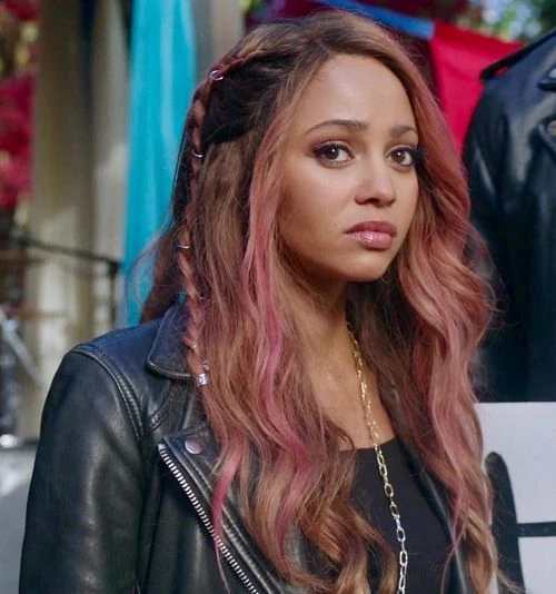 Toni Topaz | Netflix Wiki | Fandom