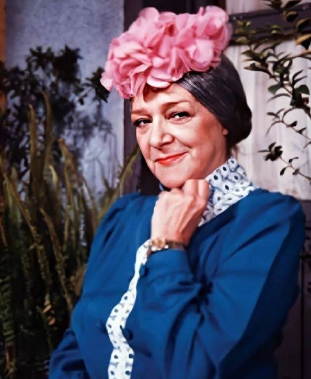 Doña Clotilde | Neutral Characters Wiki | Fandom