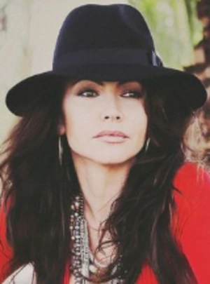 Victoria Dahlia (TV Series) | Gateway Roleplay Wiki | Fandom