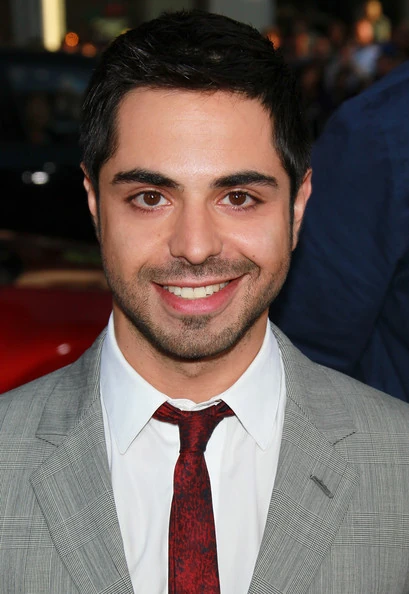 Satya Bhabha | New Girl Wiki | Fandom