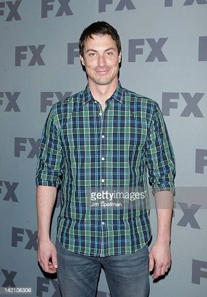 Rob Rosell | New Girl Wiki | Fandom