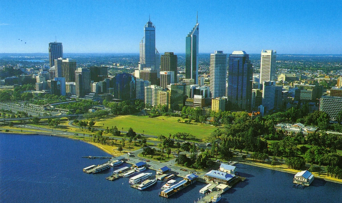 Perth | Wiki Nick Cutter et les Portes du Temps | Fandom