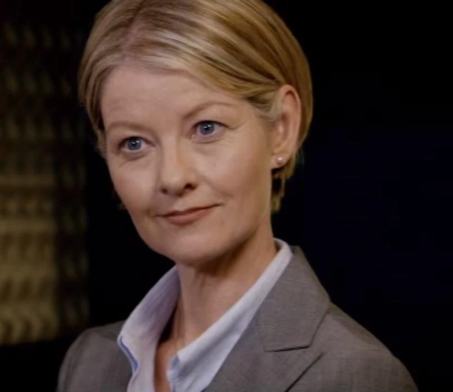 Reece | Wiki Nick Cutter et les Portes du Temps | Fandom