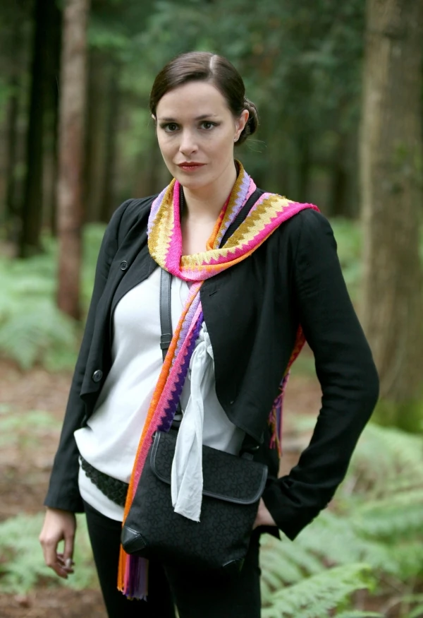 Lucy Brown | Wiki Nick Cutter et les Portes du Temps | Fandom